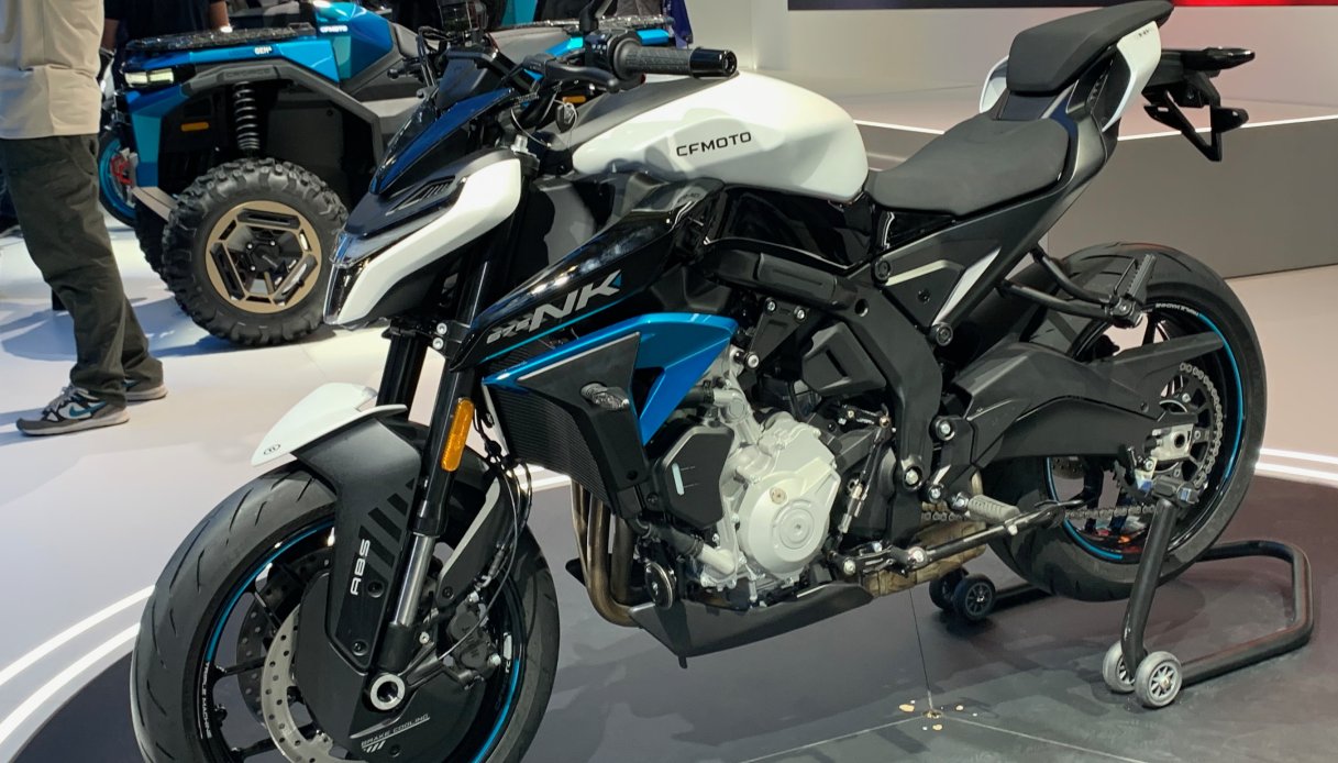 CFMOTO SR-R e NK, finalmente ritornano le 675 cm3